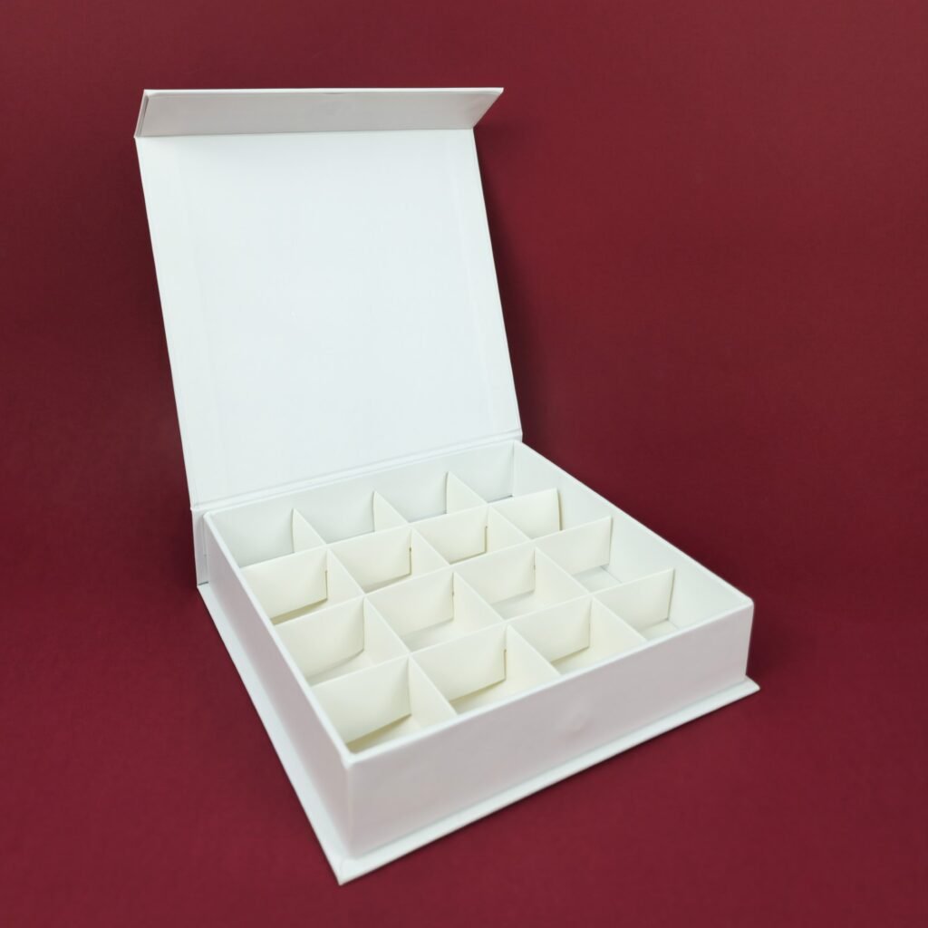 UAE National Day Chocolate Gift Box - 16Pcs Box - Boxsaat