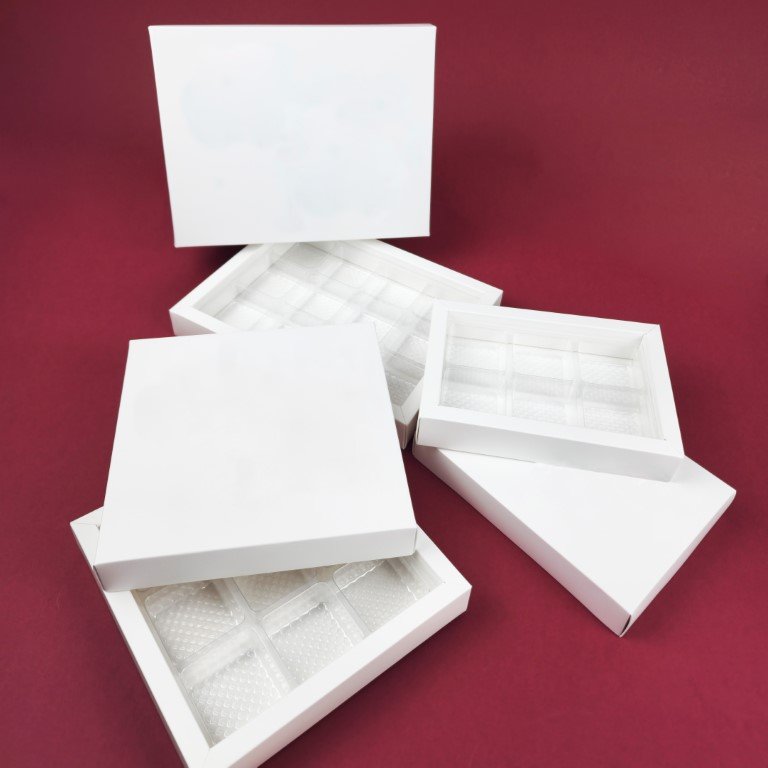 Customized Gift Boxes In Dubai – Boxsaat Premium Packaging